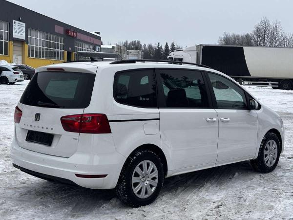 White SEAT Alhambra 2014 in Utena, with an engine capacity of 2.00 L and mileage of 247 thousand km for 6950 €, photo 5 on AUTOMOTO.COM.LV