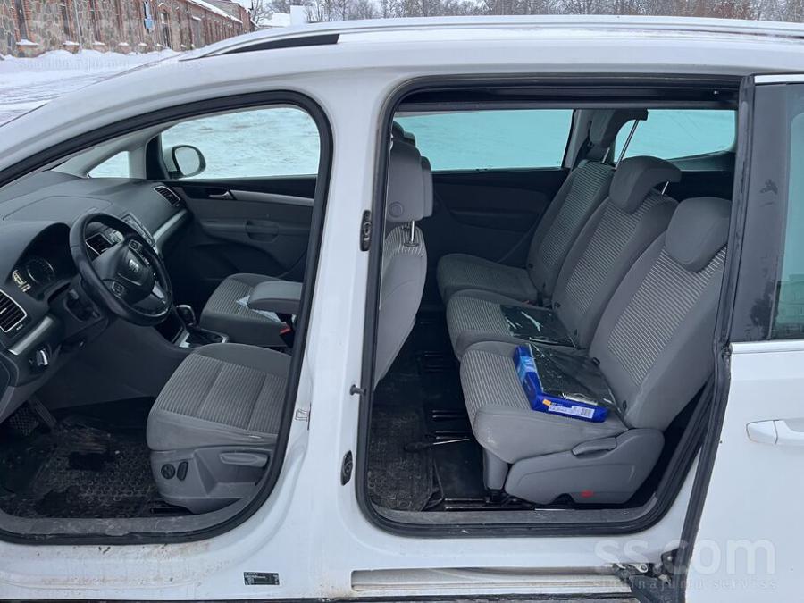 White SEAT Alhambra 2014 in Aluksne, with an engine capacity of 2.00 L and mileage of 390 thousand km for 2990 €, photo 9 on AUTOMOTO.COM.LV