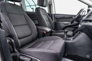 Balts SEAT Alhambra 2014 Kauņa, ar dzinēja tilpumu 2.00 L un nobraukumu 278 tūkst. km par 8990 €, foto 13 vietnē AUTOMOTO.COM.LV