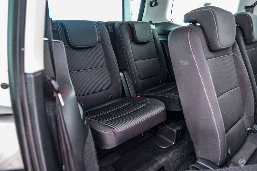 Balts SEAT Alhambra 2014 Kauņa, ar dzinēja tilpumu 2.00 L un nobraukumu 278 tūkst. km par 8990 €, foto 14 vietnē AUTOMOTO.COM.LV