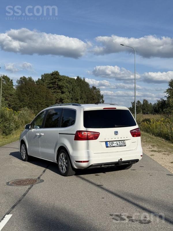 Сеат Альхамбра 2014 в Тукумс на AUTOMOTO.COM.LV Белый Сеат Альхамбра 2014 в Тукумс, объемом двигателя 2.00 л и пробегом 340 тыс. км за 4690 €, фото 4 на AUTOMOTO.COM.LV