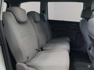 White SEAT Alhambra 2015 in Vilnius, with an engine capacity of 2.00 L and mileage of 270 thousand km for 8999 €, photo 10 on AUTOMOTO.COM.LV