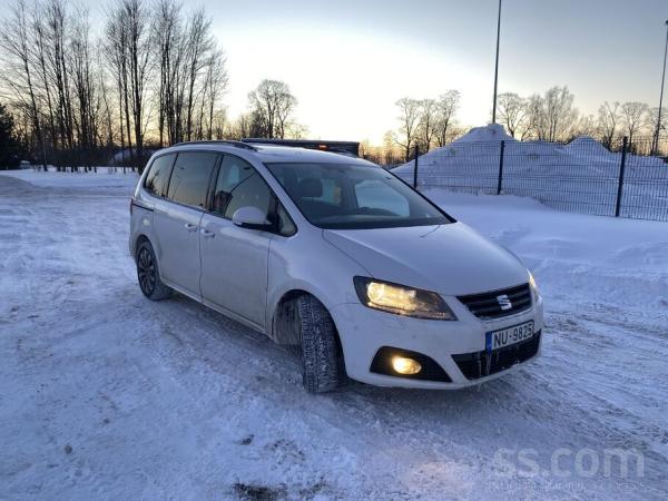 Белый Сеат Альхамбра 2017 в Даугавпилс, объемом двигателя 2.00 л и пробегом 219 тыс. км за 10990 €, фото 1 на AUTOMOTO.COM.LV