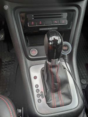 White SEAT Alhambra 2018 in Siauliai, with an engine capacity of 1.97 L and mileage of 295 thousand km for 10800 €, photo 15 on AUTOMOTO.COM.LV