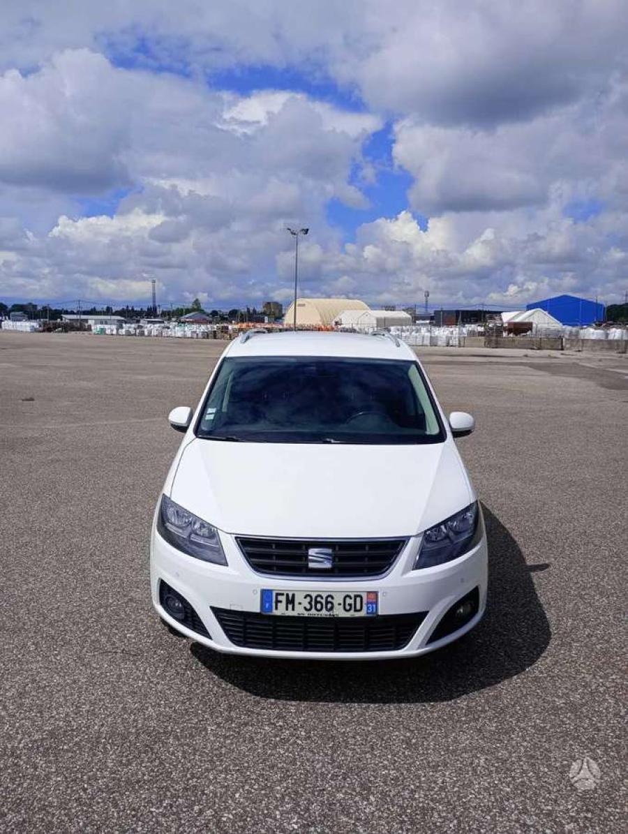 White SEAT Alhambra 2019 in Kaunas, with an engine capacity of 1.97 L and mileage of 300 thousand km for 10950 €, photo 3 on AUTOMOTO.COM.LV
