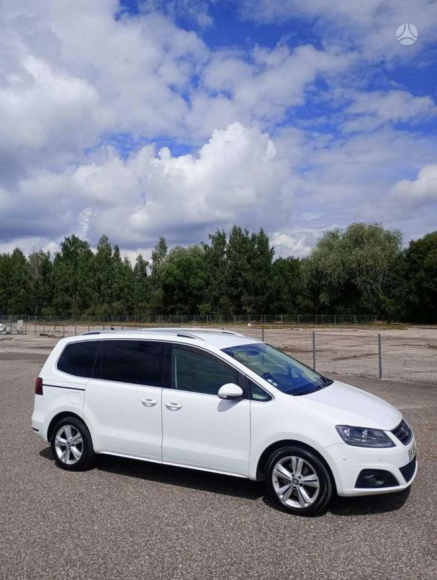 White SEAT Alhambra 2019 in Kaunas, with an engine capacity of 1.97 L and mileage of 300 thousand km for 10950 €, photo 7 on AUTOMOTO.COM.LV