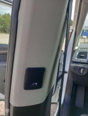 White SEAT Alhambra 2019 in Kaunas, with an engine capacity of 1.97 L and mileage of 300 thousand km for 10950 €, photo 18 on AUTOMOTO.COM.LV