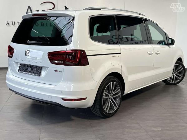 White SEAT Alhambra 2021 in Kaunas, with an engine capacity of 1.40 L and mileage of 96 thousand km for 28569 €, photo 4 on AUTOMOTO.COM.LV