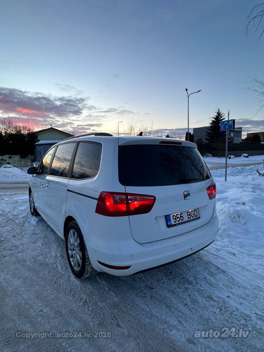 White SEAT Alhambra 2012 in Tallinn, with an engine capacity of 2.00 L and mileage of 240 thousand km for 7990 €, photo 4 on AUTOMOTO.COM.LV