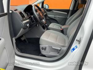 White SEAT Alhambra 2014 in Kuressaare, with an engine capacity of 2.00 L and mileage of 191 thousand km for 10000 €, photo 9 on AUTOMOTO.COM.LV