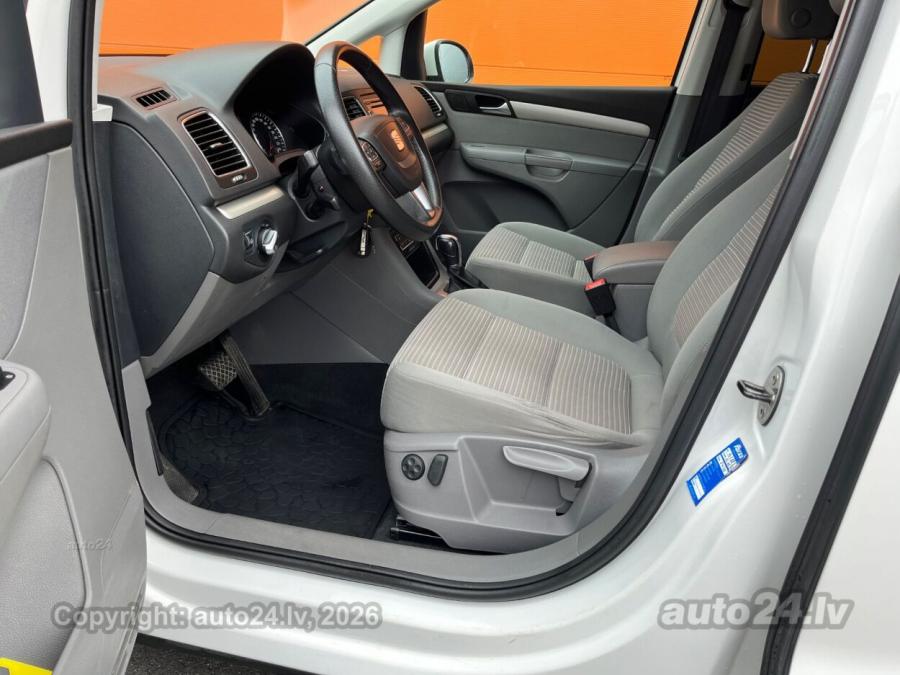 White SEAT Alhambra 2014 in Kuressaare, with an engine capacity of 2.00 L and mileage of 191 thousand km for 10000 €, photo 9 on AUTOMOTO.COM.LV