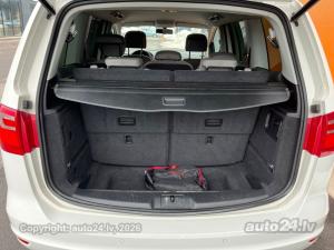 White SEAT Alhambra 2014 in Kuressaare, with an engine capacity of 2.00 L and mileage of 191 thousand km for 10000 €, photo 12 on AUTOMOTO.COM.LV