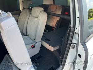 Balts SEAT Alhambra 2014 Kuresāre, ar dzinēja tilpumu 2.00 L un nobraukumu 191 tūkst. km par 10990 €, foto 13 vietnē AUTOMOTO.COM.LV