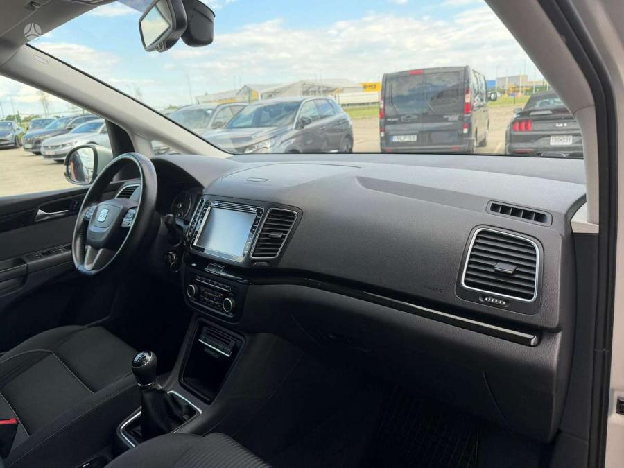 Dzeltens SEAT Alhambra 2012 Marijampole, ar dzinēja tilpumu 1.97 L un nobraukumu 286 tūkst. km par 6850 €, foto 24 vietnē AUTOMOTO.COM.LV