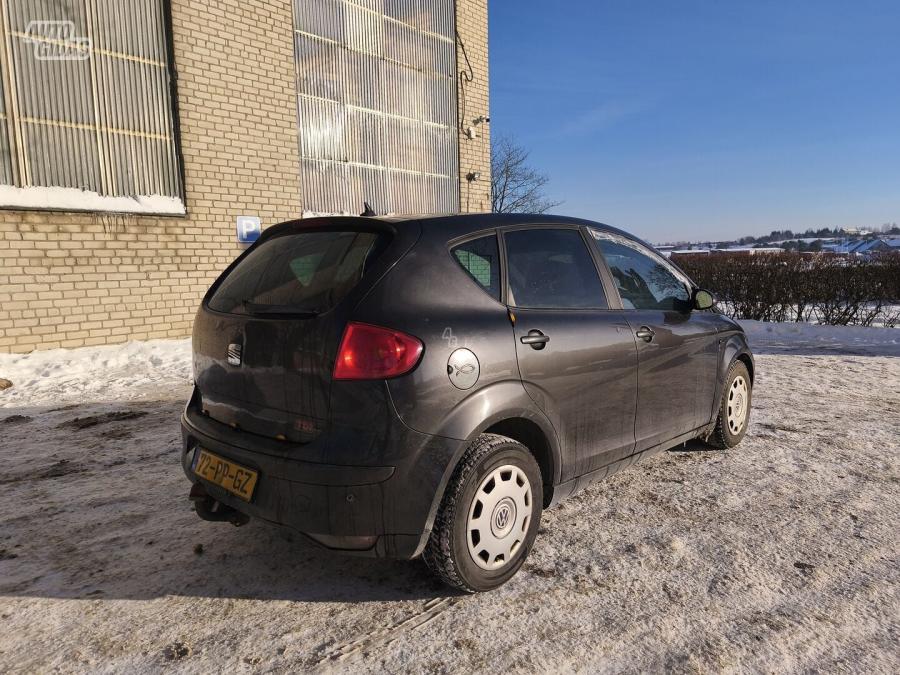 Black SEAT Altea 2004 in Vilnius, with an engine capacity of 2.00 L and mileage of 320 thousand km for 650 €, photo 6 on AUTOMOTO.COM.LV