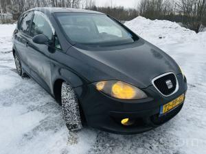 Melns SEAT Altea 2004 Daugavpils, ar dzinēja tilpumu 2.00 L un nobraukumu 325 tūkst. km par 1200 €, foto 2 vietnē AUTOMOTO.COM.LV