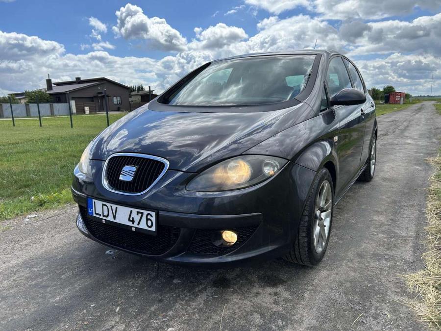 Melns SEAT Altea 2004 Šauļi, ar dzinēja tilpumu 2.00 L un nobraukumu 249 tūkst. km par 1750 €, foto 1 vietnē AUTOMOTO.COM.LV