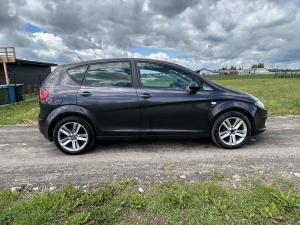 Melns SEAT Altea 2004 Šauļi, ar dzinēja tilpumu 2.00 L un nobraukumu 249 tūkst. km par 1750 €, foto 4 vietnē AUTOMOTO.COM.LV