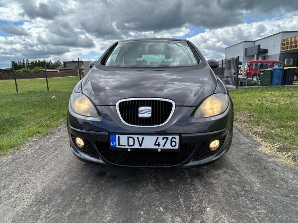 Melns SEAT Altea 2004 Šauļi, ar dzinēja tilpumu 2.00 L un nobraukumu 249 tūkst. km par 1750 €, foto 5 vietnē AUTOMOTO.COM.LV