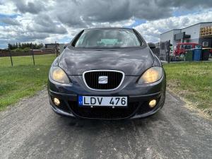 Melns SEAT Altea 2004 Šauļi, ar dzinēja tilpumu 2.00 L un nobraukumu 249 tūkst. km par 1750 €, foto 6 vietnē AUTOMOTO.COM.LV