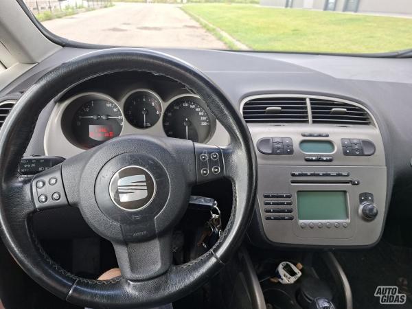 Melns SEAT Altea 2004 Klaipėda, ar dzinēja tilpumu 1.90 L un nobraukumu 346 tūkst. km par 1200 €, foto 6 vietnē AUTOMOTO.COM.LV