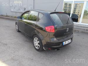 Melns SEAT Altea 2005 Rīga, ar dzinēja tilpumu 2.00 L un nobraukumu 392 tūkst. km par 1350 €, foto 3 vietnē AUTOMOTO.COM.LV