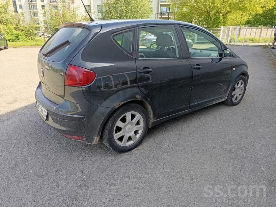 Melns SEAT Altea 2005 Rīga, ar dzinēja tilpumu 2.00 L un nobraukumu 392 tūkst. km par 1350 €, foto 4 vietnē AUTOMOTO.COM.LV
