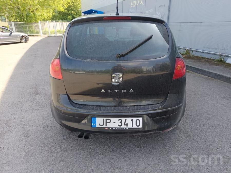 Melns SEAT Altea 2005 Rīga, ar dzinēja tilpumu 2.00 L un nobraukumu 392 tūkst. km par 1350 €, foto 5 vietnē AUTOMOTO.COM.LV