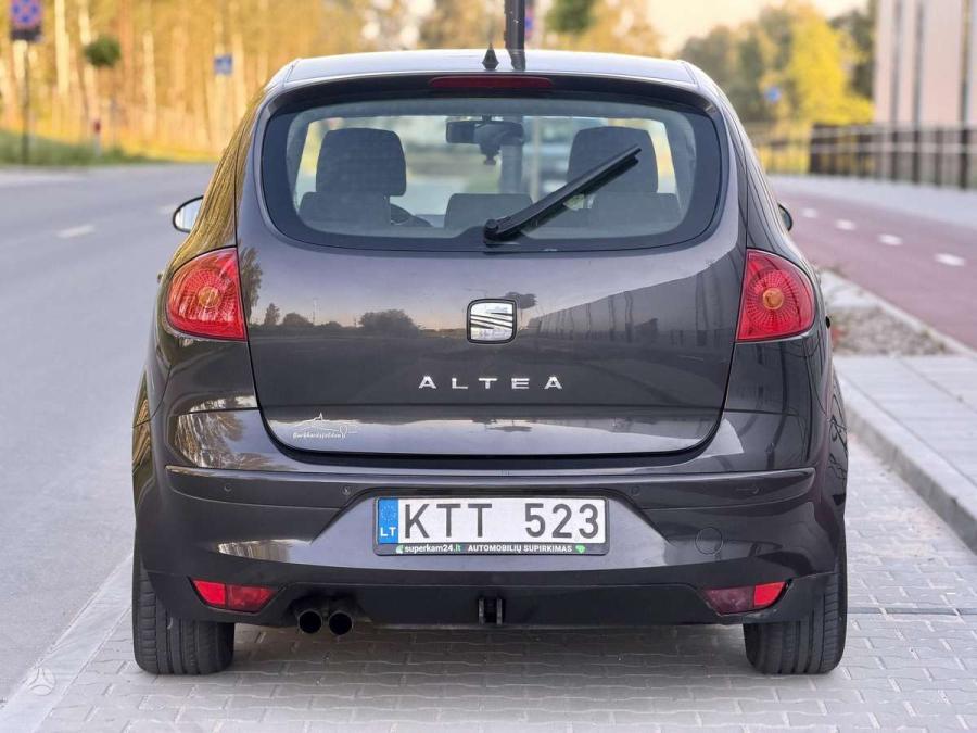 Черный Сеат Алтеа 2005 в Вильнюс, объемом двигателя 1.90 л и пробегом 227 тыс. км за 1350 €, фото 8 на AUTOMOTO.COM.LV
