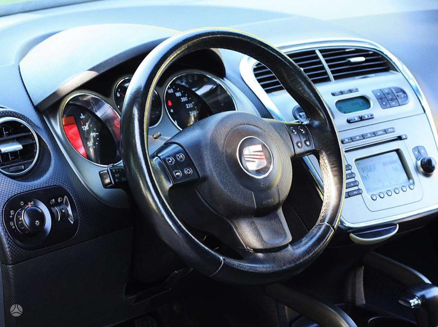 Melns SEAT Altea 2005 Kretinga, ar dzinēja tilpumu 1.98 L un nobraukumu 231 tūkst. km par 2699 €, foto 17 vietnē AUTOMOTO.COM.LV