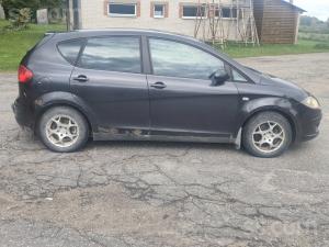 Black SEAT Altea 2005 in Valmiera, with an engine capacity of 1.90 L and mileage of 389 thousand km for 400 €, photo  on AUTOMOTO.COM.LV