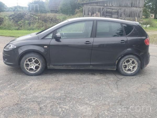 SEAT Altea 2005 Valmiera vietnē Melns SEAT Altea 2005 Valmiera, ar dzinēja tilpumu 1.90 L un nobraukumu 389 tūkst. km par 400 €, foto 4 vietnē AUTOMOTO.COM.LV