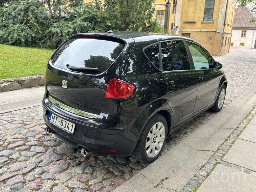 Black SEAT Altea 2006 in Kuldiga, with an engine capacity of 2.00 L and mileage of 267 thousand km for 4800 €, photo 3 on AUTOMOTO.COM.LV