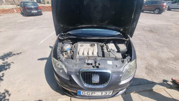Melns SEAT Altea 2006 Šauļi, ar dzinēja tilpumu 1.90 L un nobraukumu 300 tūkst. km par 1000 €, foto 5 vietnē AUTOMOTO.COM.LV