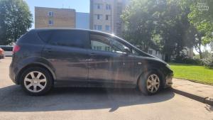 Melns SEAT Altea 2006 Šauļi, ar dzinēja tilpumu 1.90 L un nobraukumu 300 tūkst. km par 1000 €, foto 3 vietnē AUTOMOTO.COM.LV