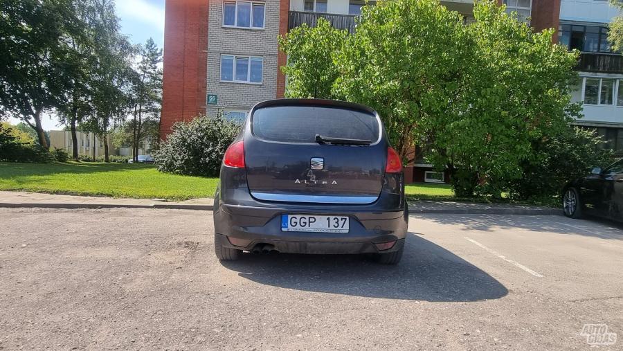 Melns SEAT Altea 2006 Šauļi, ar dzinēja tilpumu 1.90 L un nobraukumu 300 tūkst. km par 1000 €, foto 4 vietnē AUTOMOTO.COM.LV