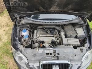 Черный Сеат Алтеа 2006 в Рига, объемом двигателя 2.00 л и пробегом 350 тыс. км за 500 €, фото  на AUTOMOTO.COM.LV