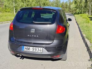 Черный Сеат Алтеа 2006 в Рига, объемом двигателя 2.00 л и пробегом 350 тыс. км за 500 €, фото 4 на AUTOMOTO.COM.LV