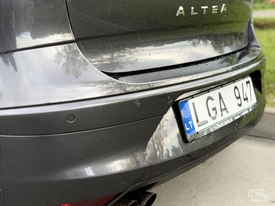Black SEAT Altea 2007 in Kaunas, with an engine capacity of 2.00 L and mileage of 316 thousand km for 2000 €, photo 6 on AUTOMOTO.COM.LV