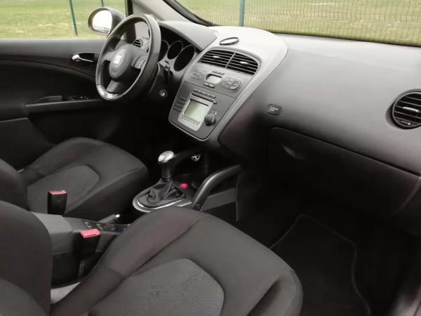 Melns SEAT Altea 2007 Saldus, ar dzinēja tilpumu 2.00 L un nobraukumu 267 tūkst. km par 3700 €, foto 8 vietnē AUTOMOTO.COM.LV