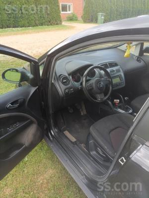 Black SEAT Altea 2007 in Ventspils, with an engine capacity of 2.00 L and mileage of 363 thousand km for 1000 €, photo 9 on AUTOMOTO.COM.LV