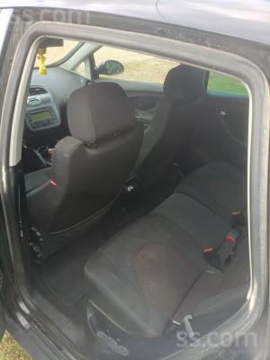 Black SEAT Altea 2007 in Ventspils, with an engine capacity of 2.00 L and mileage of 363 thousand km for 1000 €, photo 10 on AUTOMOTO.COM.LV