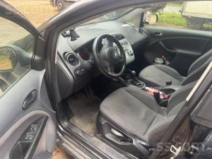 Black SEAT Altea 2007 in Riga, with an engine capacity of 1.90 L and mileage of 168 thousand km for 1000 €, photo 6 on AUTOMOTO.COM.LV