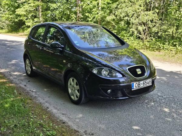 Black SEAT Altea 2008 in Jekabpils, with an engine capacity of 2.00 L and mileage of 269 thousand km for 3490 €, photo 3 on AUTOMOTO.COM.LV