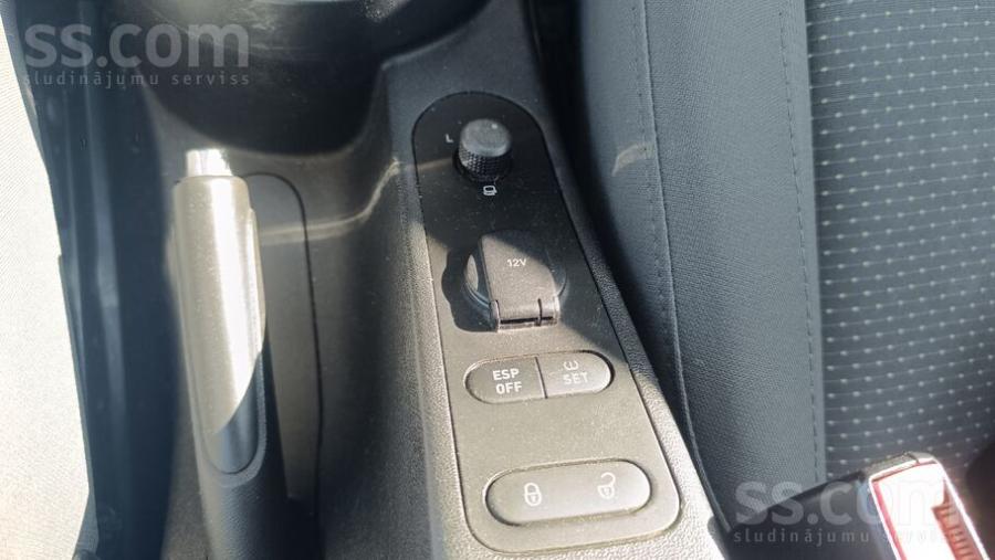 Melns SEAT Altea 2008 Rīga, ar dzinēja tilpumu 1.90 L un nobraukumu 236 tūkst. km par 2200 €, foto 12 vietnē AUTOMOTO.COM.LV