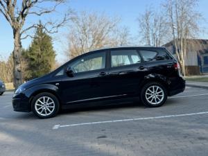Black SEAT Altea 2010 in Riga, with an engine capacity of 1.60 L and mileage of 284 thousand km for 4390 €, photo 4 on AUTOMOTO.COM.LV