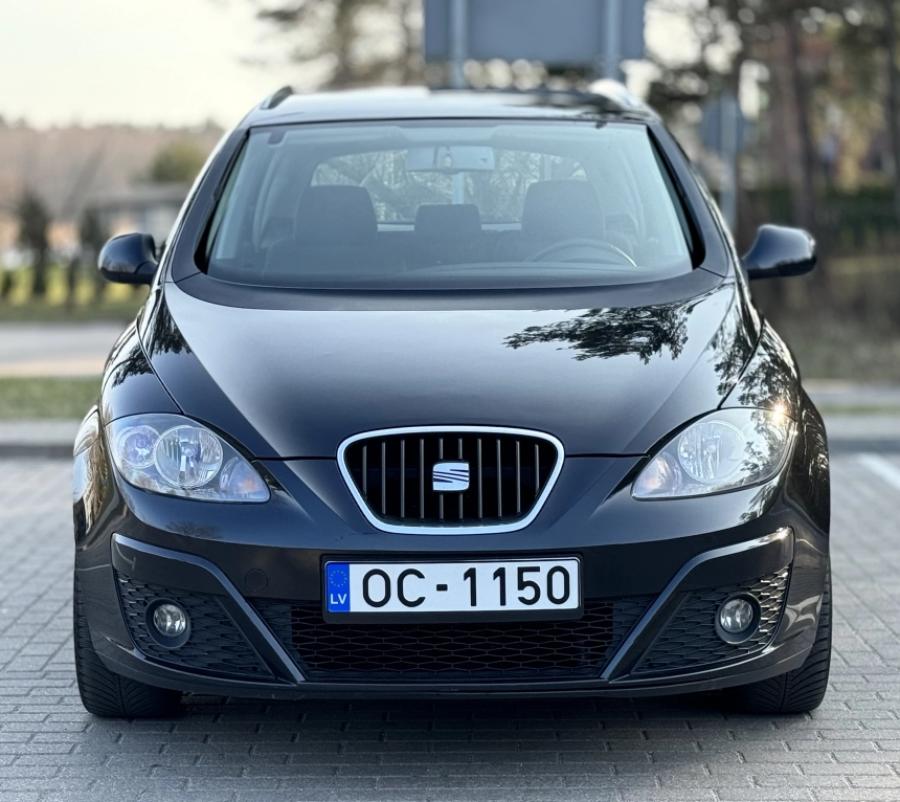 Black SEAT Altea 2010 in Riga, with an engine capacity of 1.60 L and mileage of 284 thousand km for 4390 €, photo 5 on AUTOMOTO.COM.LV