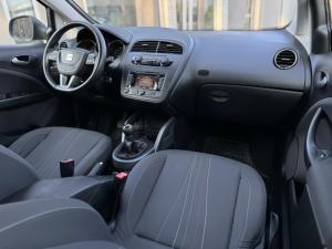 Black SEAT Altea 2010 in Riga, with an engine capacity of 1.60 L and mileage of 284 thousand km for 4390 €, photo 6 on AUTOMOTO.COM.LV