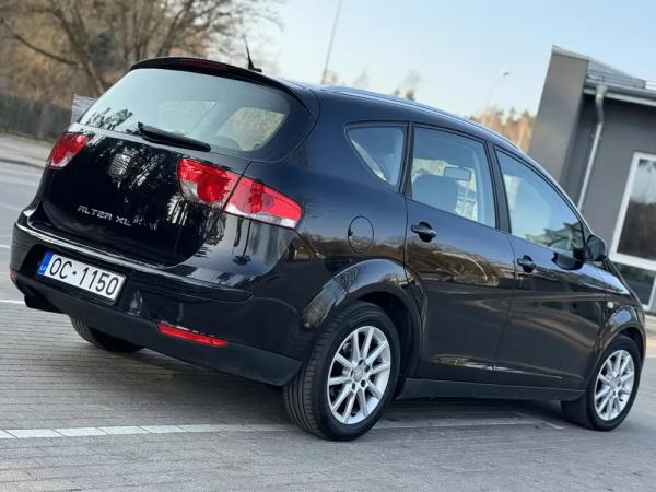 Black SEAT Altea 2010 in Jurmala, with an engine capacity of 1.60 L and mileage of 284 thousand km for 4390 €, photo 5 on AUTOMOTO.COM.LV