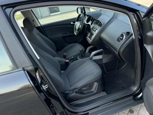 Black SEAT Altea 2010 in Jurmala, with an engine capacity of 1.60 L and mileage of 284 thousand km for 4390 €, photo 10 on AUTOMOTO.COM.LV